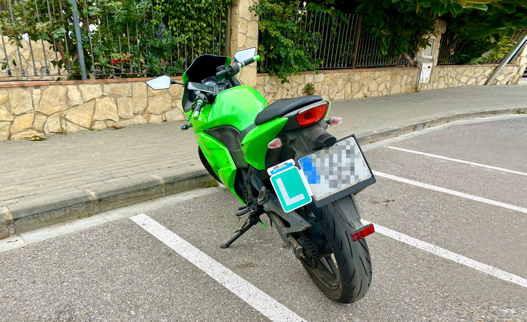 La importancia de la "L" en la moto para principiantes ※